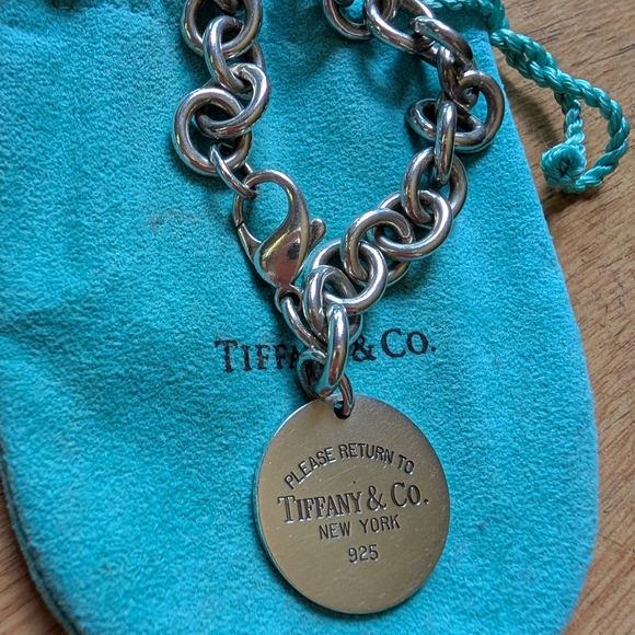 Tiffany & Co. | Jewelry | Authentic Tiffany Co Return To Tiffany ...